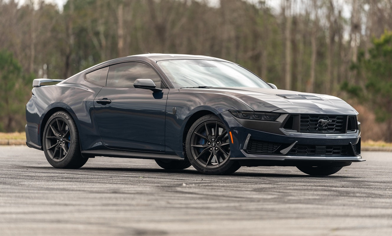 Ford Mustang Dark Horse Frissítések